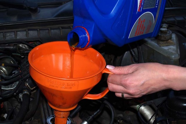 Ölwechsel inkl. Ölfilter-Wechsel am Auto durchführen - Lust-Sparen.de